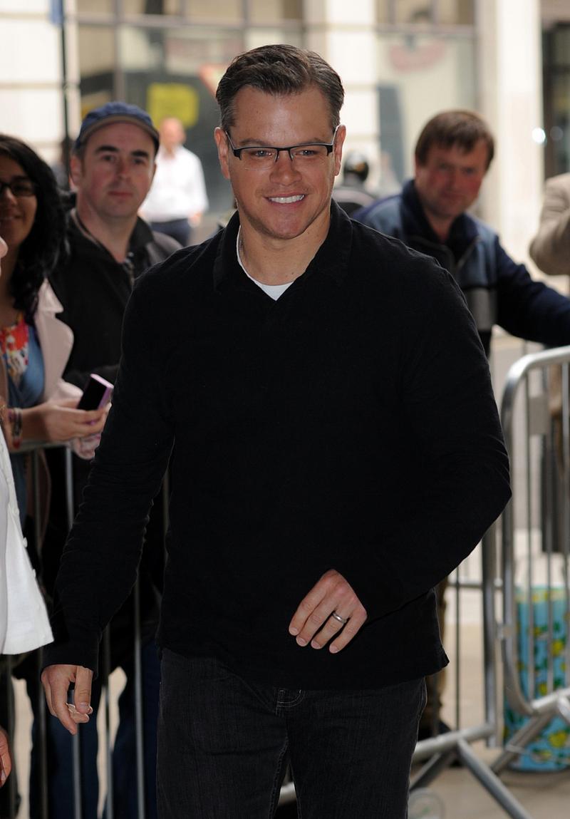 Classic spy movie "Bourne Shadow" - iMedia