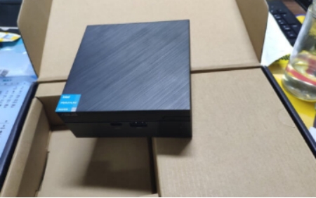 The era of mobile office has arrived, and the portable computer host is ...