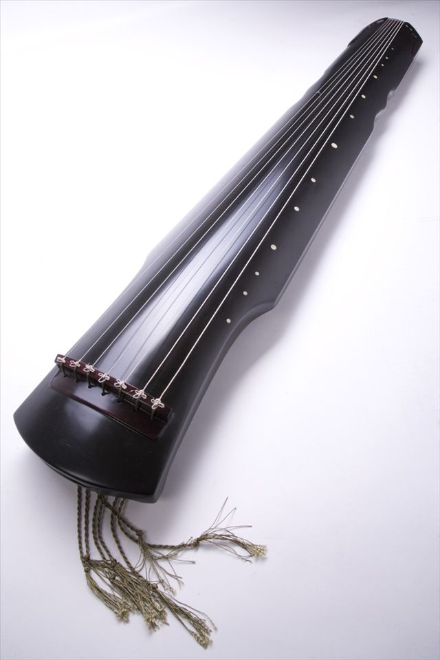 What is the origin and production process of the lyre? What are the ...