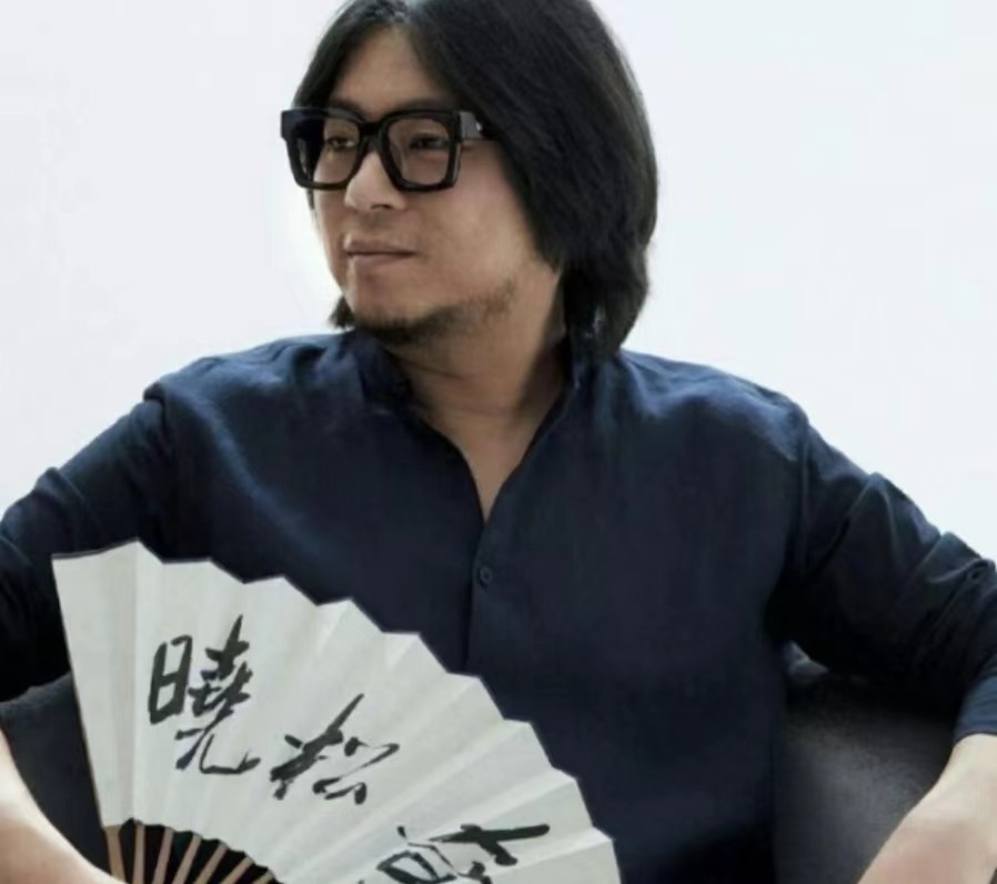 Facts have proved that Gao Xiaosong, who was naturalized as an American ...