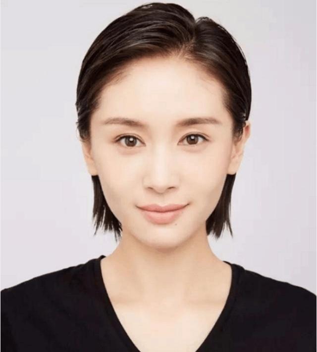 Su Wang - "The face is sunken, the cheekbones are high, and the face is ...