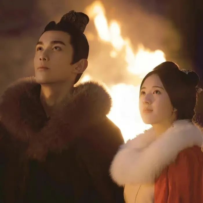 Breaking the news: Ouyang Nana, Yu Zheng, Chen Xiao, Song Zuer, Wu Lei ...