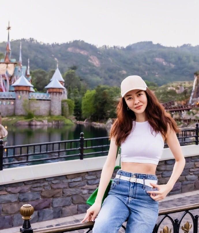 Xiong Dailin's family went on a trip and accidentally revealed her true ...