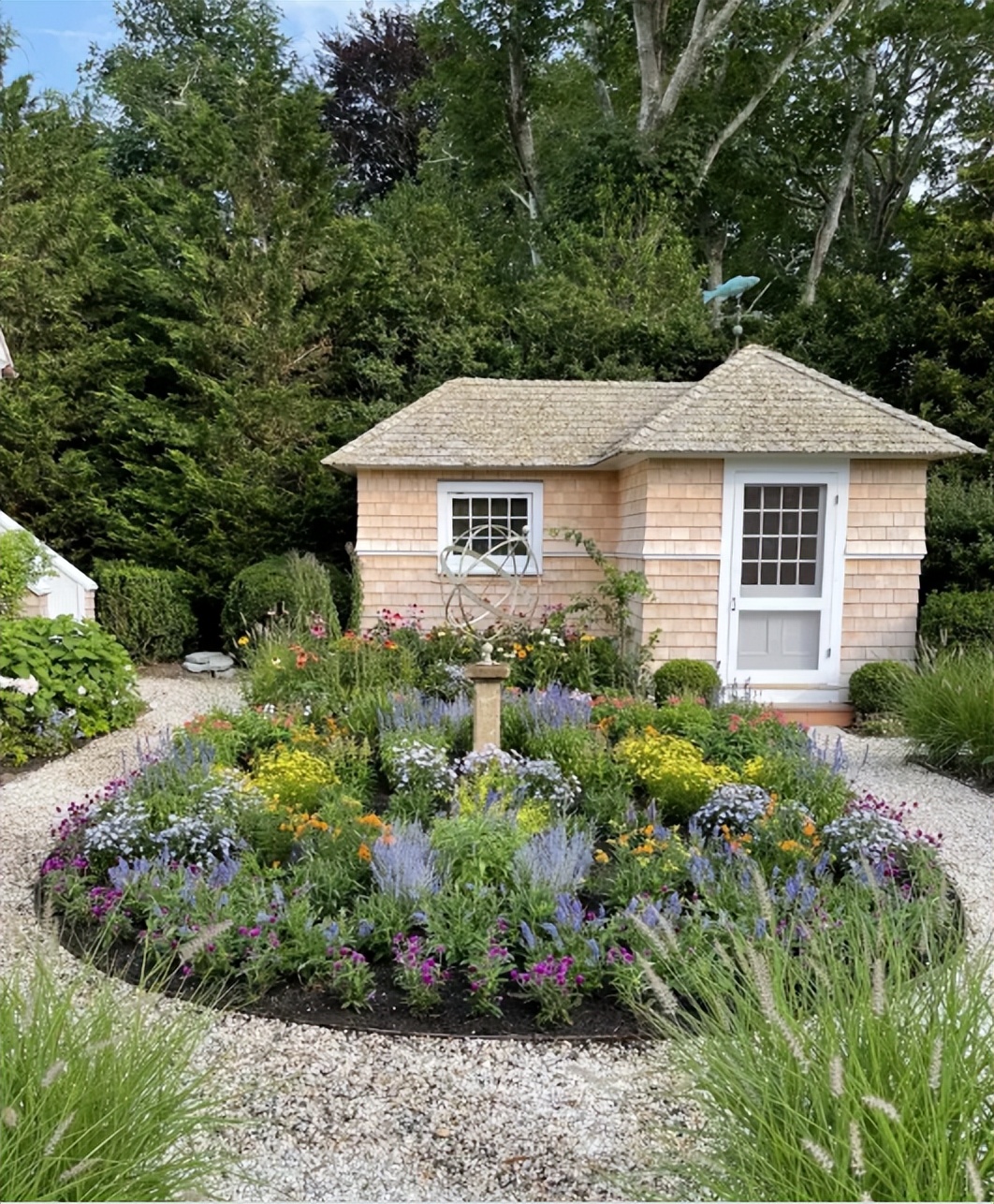 Dress up the countryside with these 10 country garden ideas worth ...