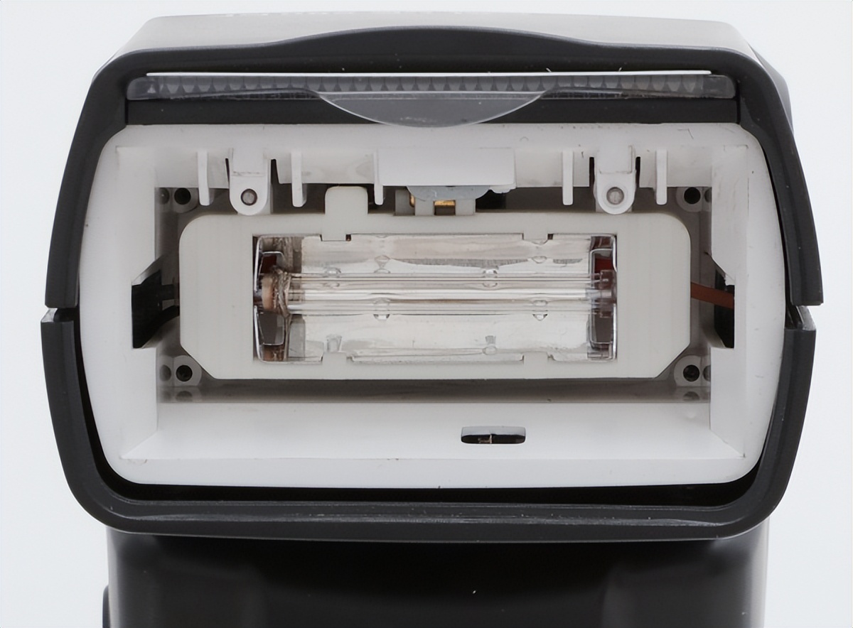 Photographer's new favorite Jinbei HD-2max professional on-camera flash - iNEWS