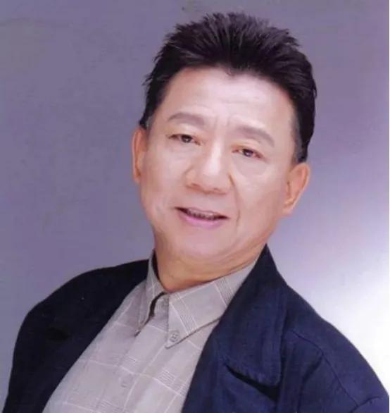 The status is respected, such as Luo Dayou, who is his "junior ...