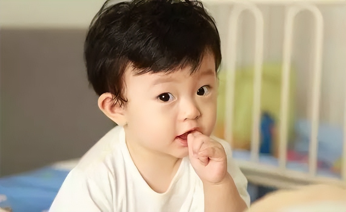 [Yujian Science Popularization] Baoma looked over: Is it a disease for children to eat their ...