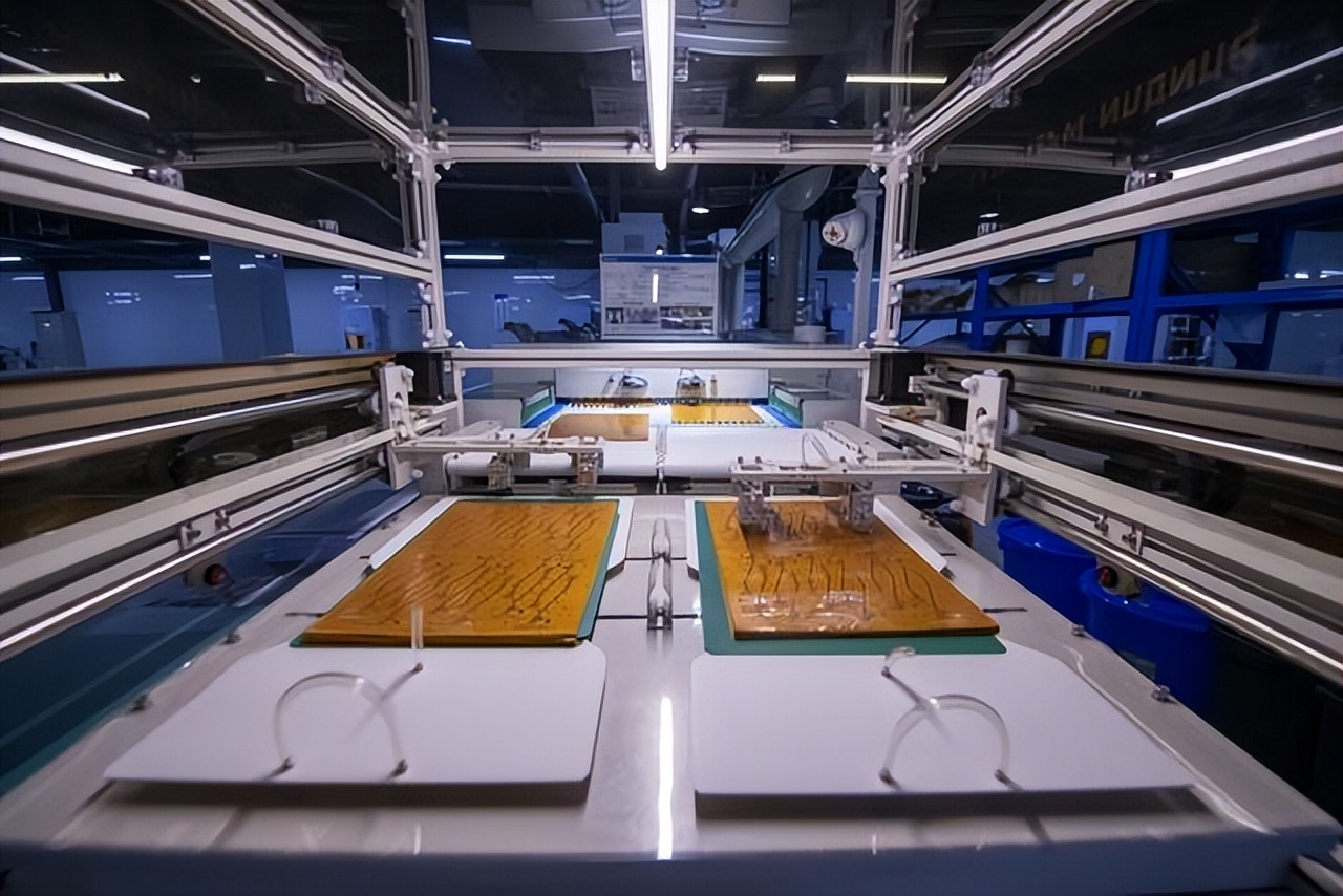 8 lithography machines arrived! SMIC has invested 120 billion! US media ...