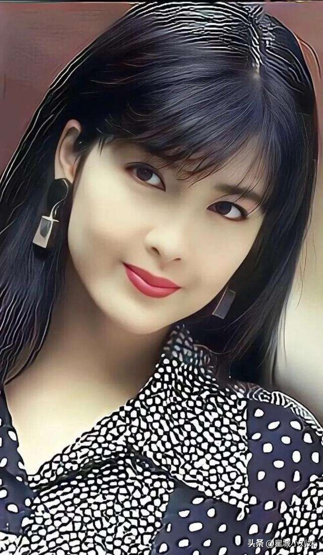 The infatuated Zhou Huimin only loves one person in her life and only ...