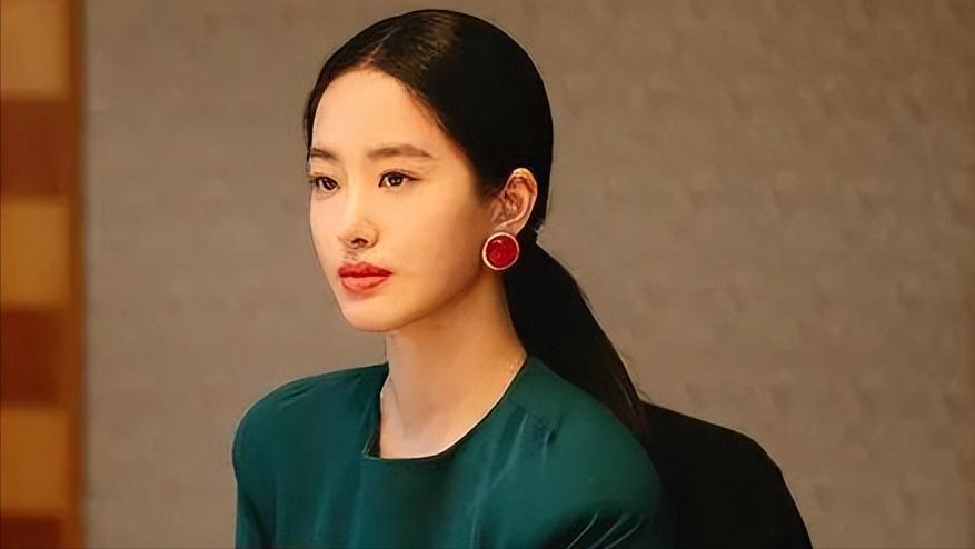 "Second-generation fairy" Yang Caiyu has a close relationship with Chen ...