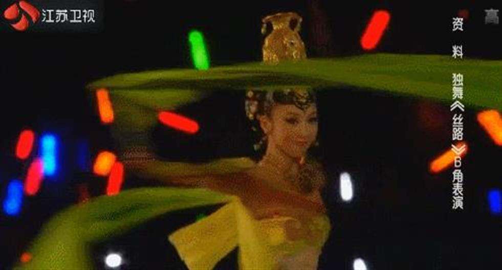 Zhang Yimou became famous in one fell swoop, but she became permanently ...