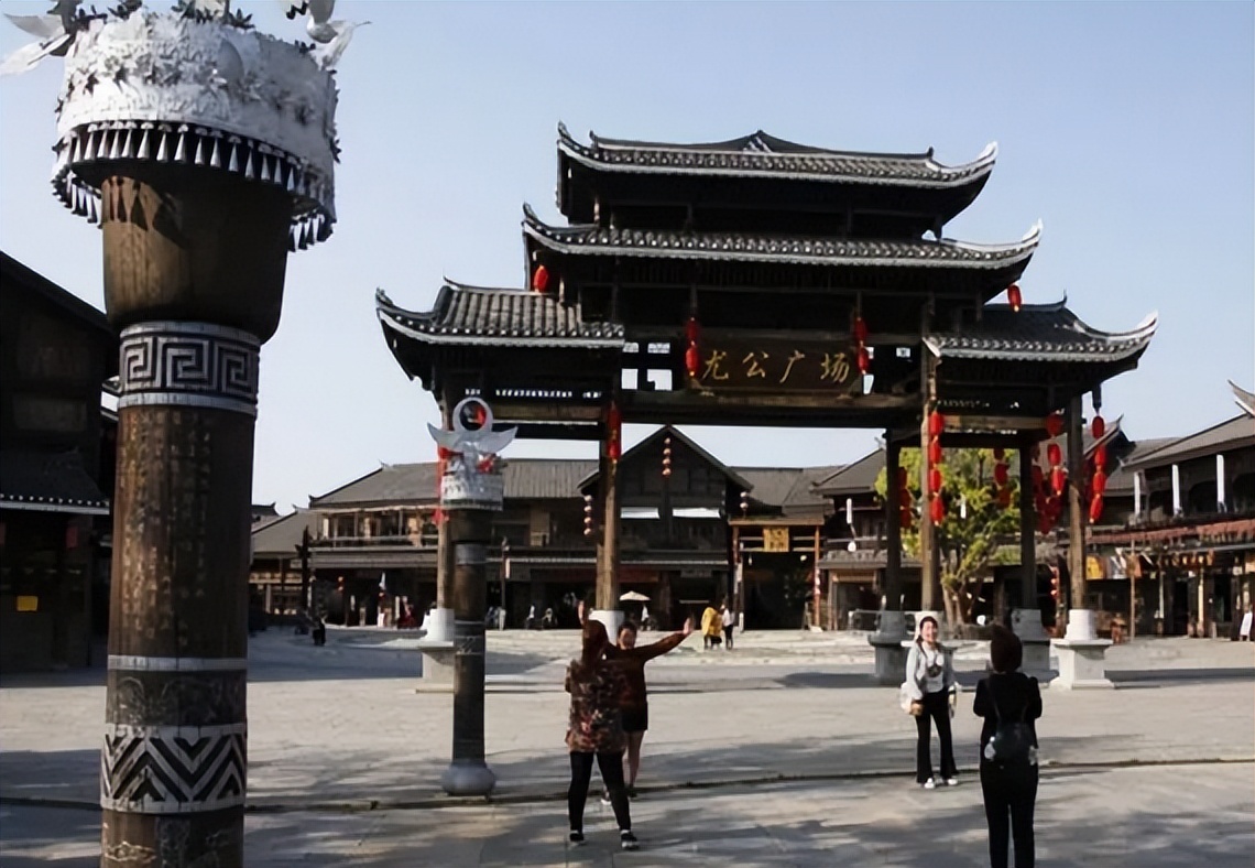 Danzhai Wanda Town, allowing tourists to experience more cultural ...