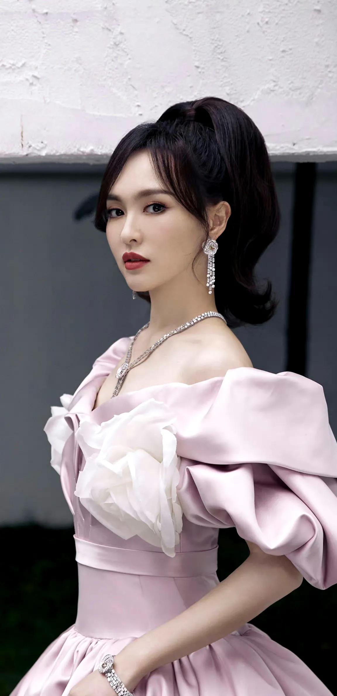 It's the beautiful Tang Yan - iMedia