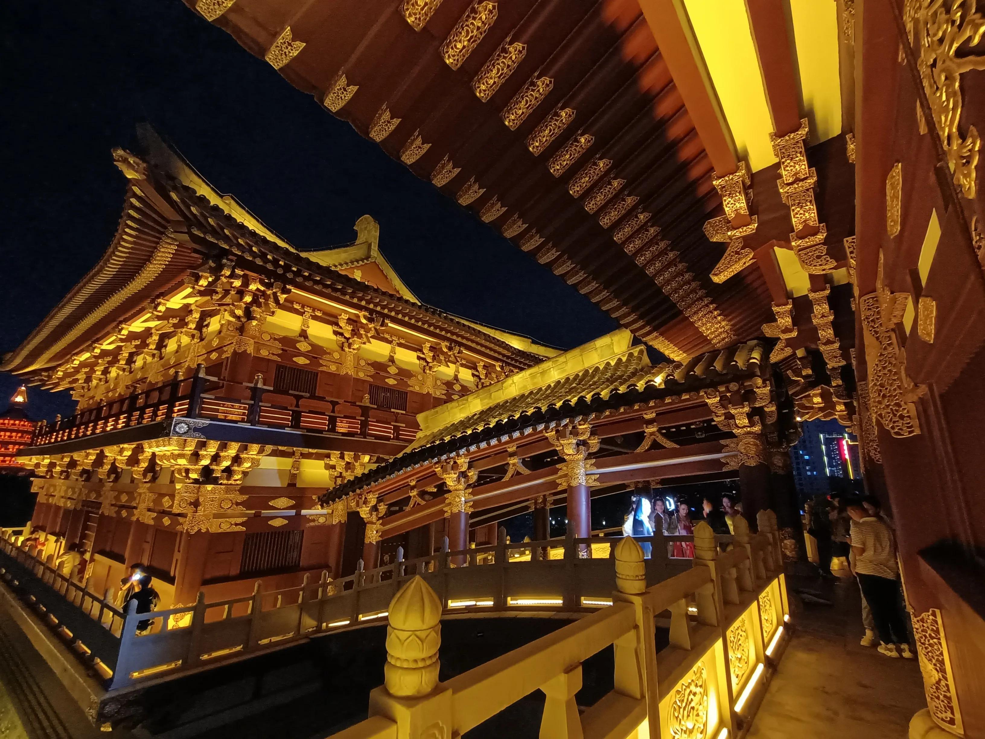 Luoyang Museum with a wide variety of collections - iNEWS