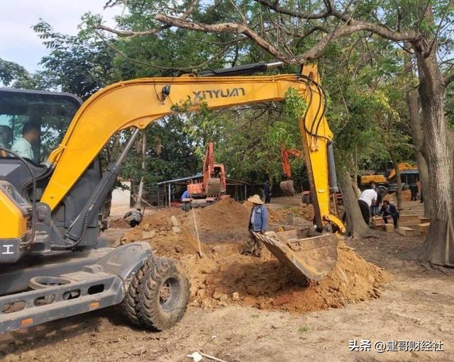 The rural areas emphasize "don't move graves, nine out of ten", what ...