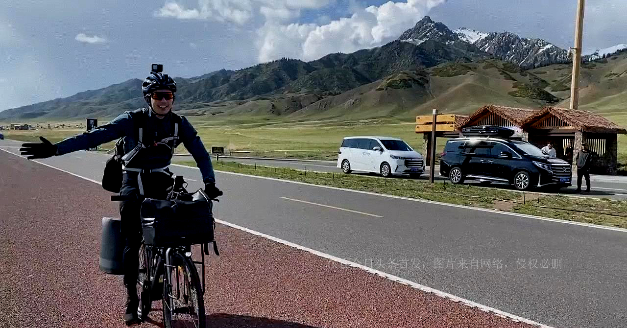 Wu Lei goes riding with baked buns on his back, netizen: "I love Wu Lei ...