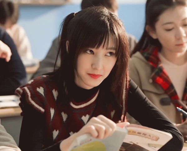 With Zhang Bichen out of wedlock, Hua Chenyu released himself to expose his new relationship ...