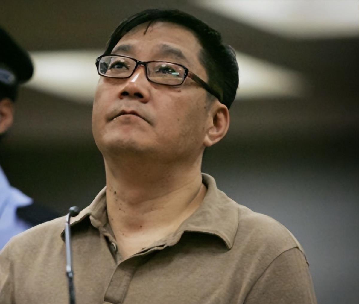 He spoiled his wife like a princess, was convicted of investment ...