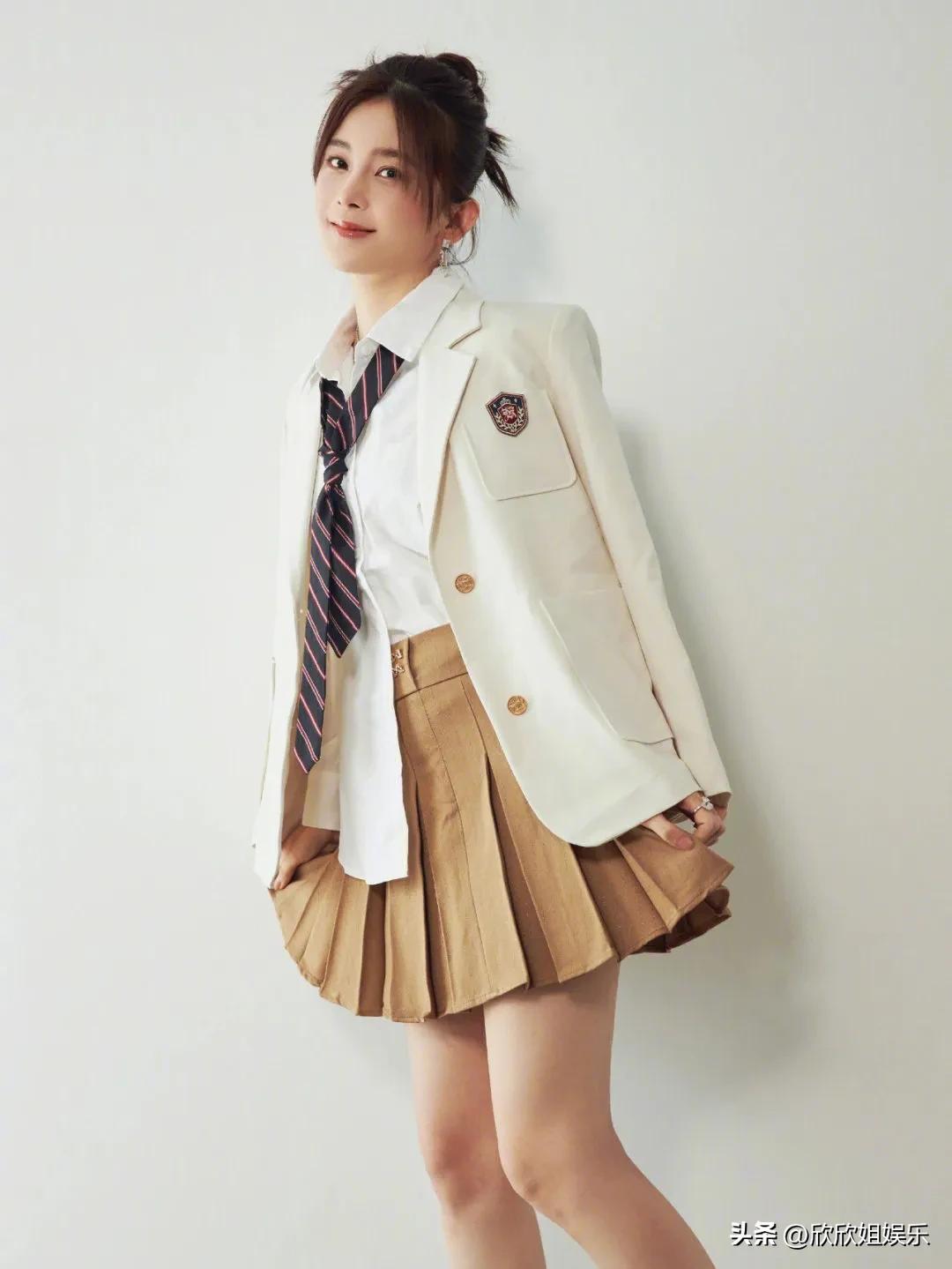 Female star Zhao Yingzi - iNEWS