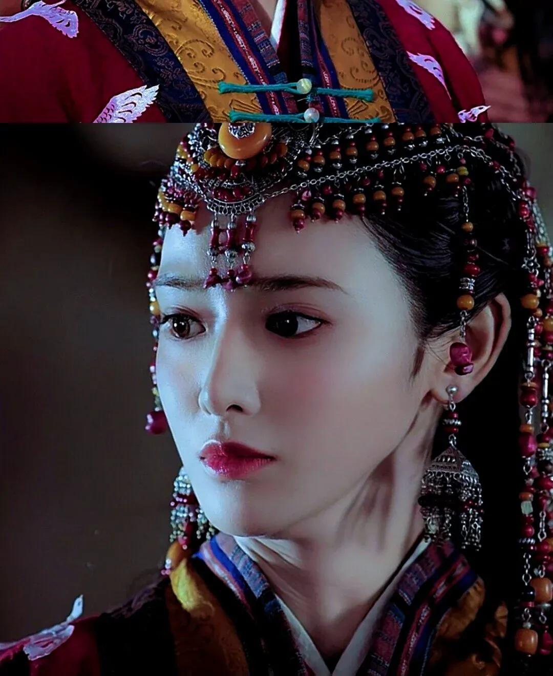 TV series "East Palace" Peng Xiaoran as Qu Xiaofeng - iNEWS