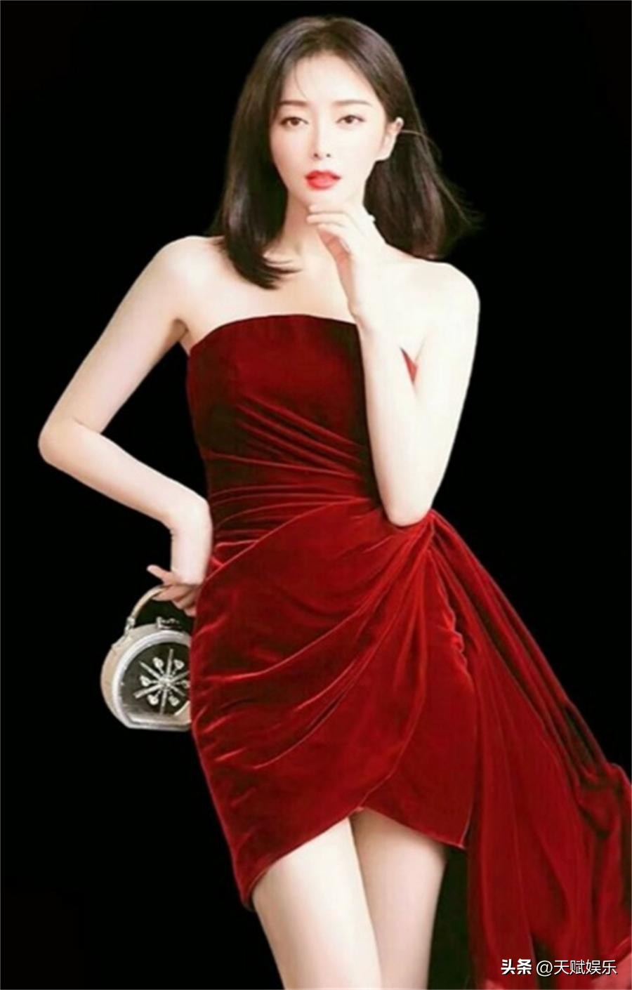 Actress and singer Qin Lan's photo album "Twenty Three" - iNEWS