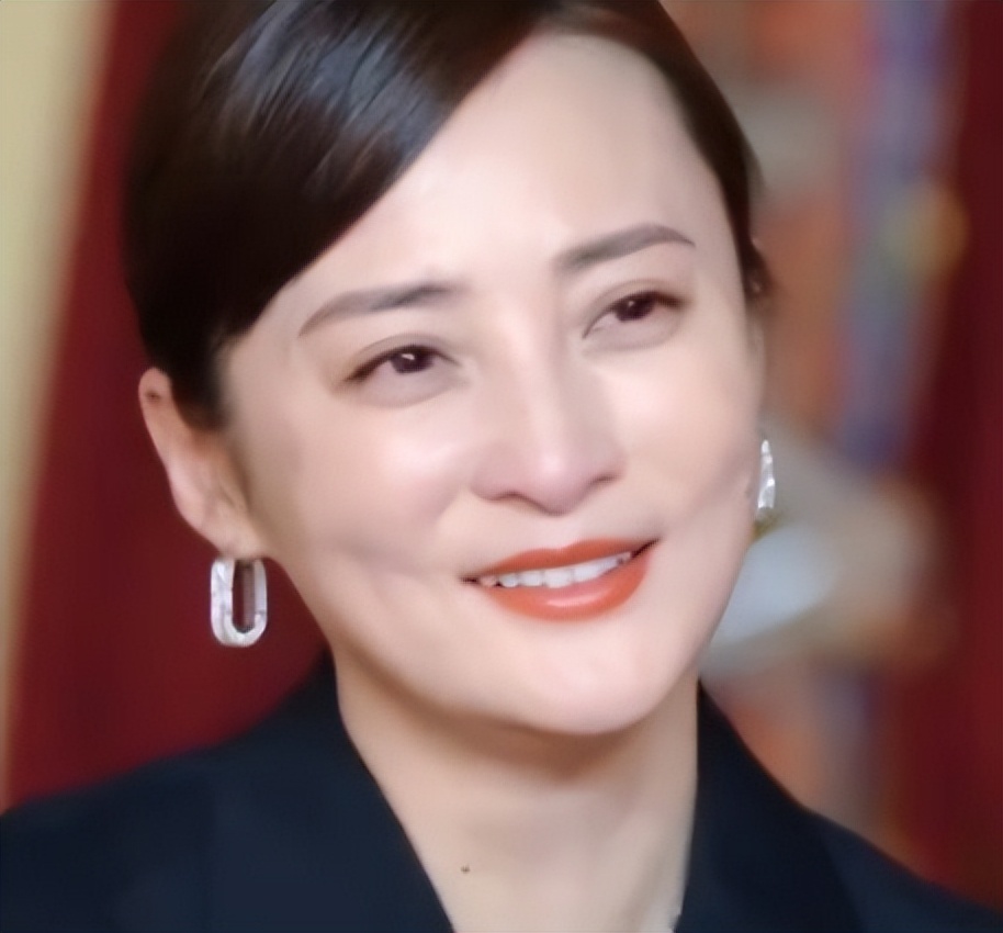 Jiang Qinqin was once referred to as a "third party", loved two men in ...