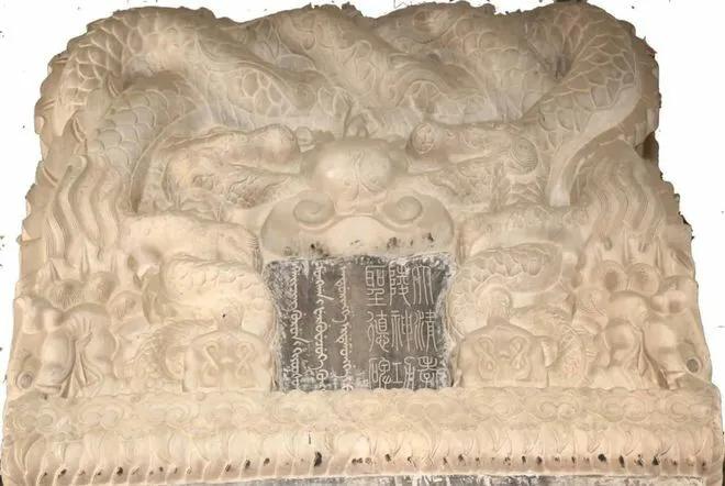 The Xiaoling Mausoleum was built as the first stele pavilion of divine ...