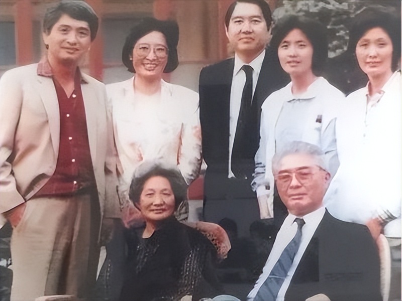 The red capitalist Rong Yiren passed away in Beijing at the age of 89 ...