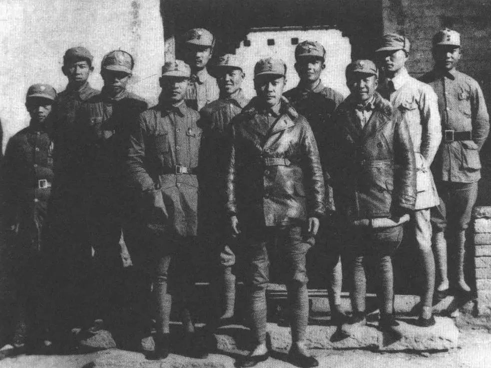 Seeing the New Fourth Army 80 years ago, who didn't say "Si Ye Niu X ...