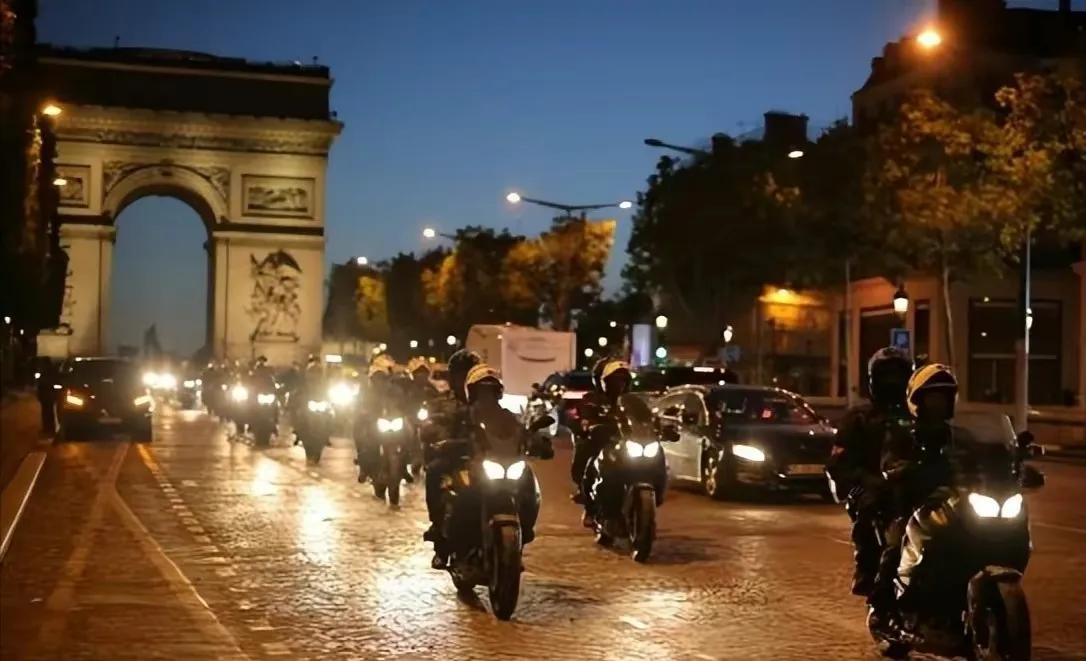 The French riots have subsided, but the crisis has only really begun ...