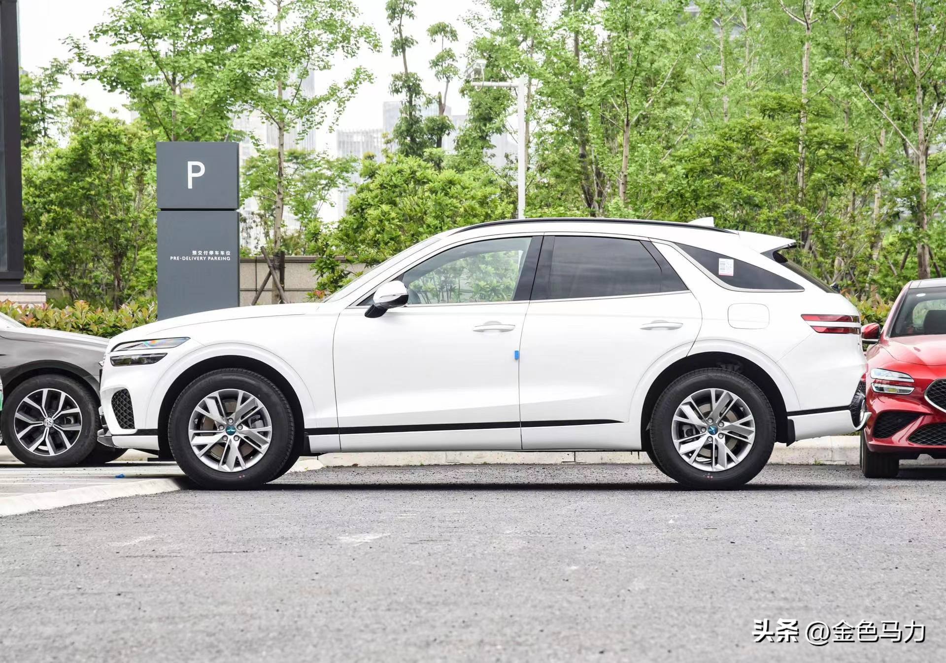 32.98-405,800, Genesis GV70 launched, standard L2 driver assistance - iMedia