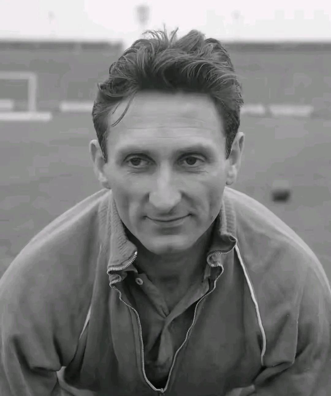 Top 10 strikers in Dutch football history - iNEWS
