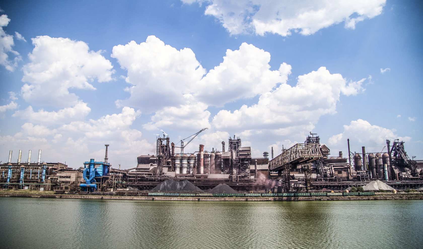 24 km of tunnels discovered at Azovstal steel plant occupied by Azov ...