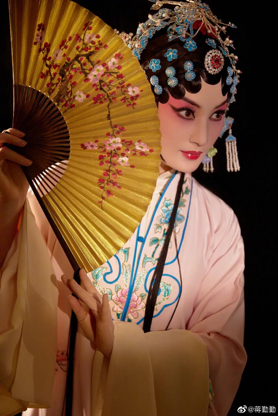 The number one beauty in ancient costumes in the mainland is not called ...