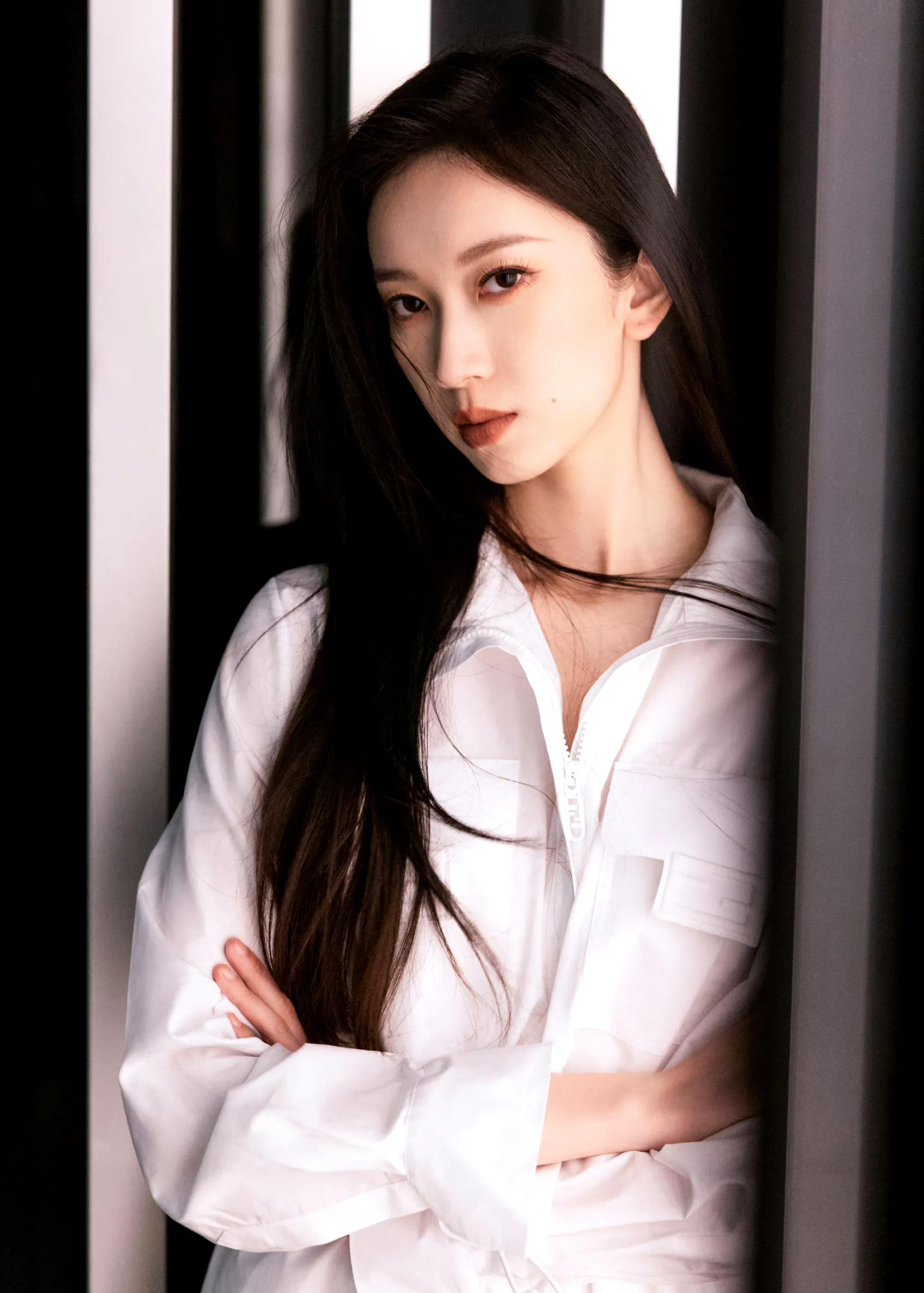 Liu Lingzi's beautiful picture - iNEWS