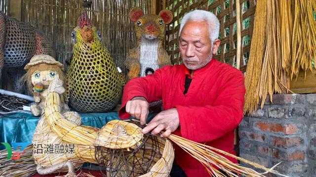 Luo Sheng: Inheritance of Grass Carving by 64-Year-Old Folk Craftsman ...