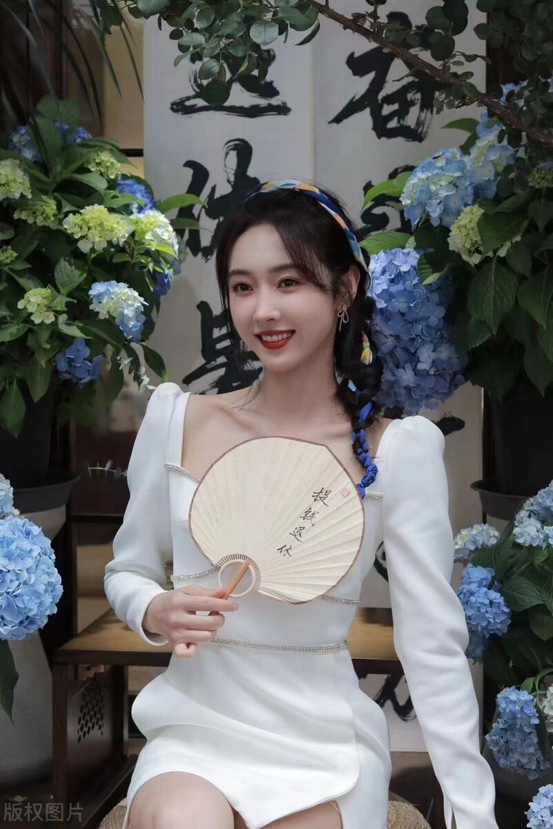 Xuan Lu's elegant temperament - iMedia