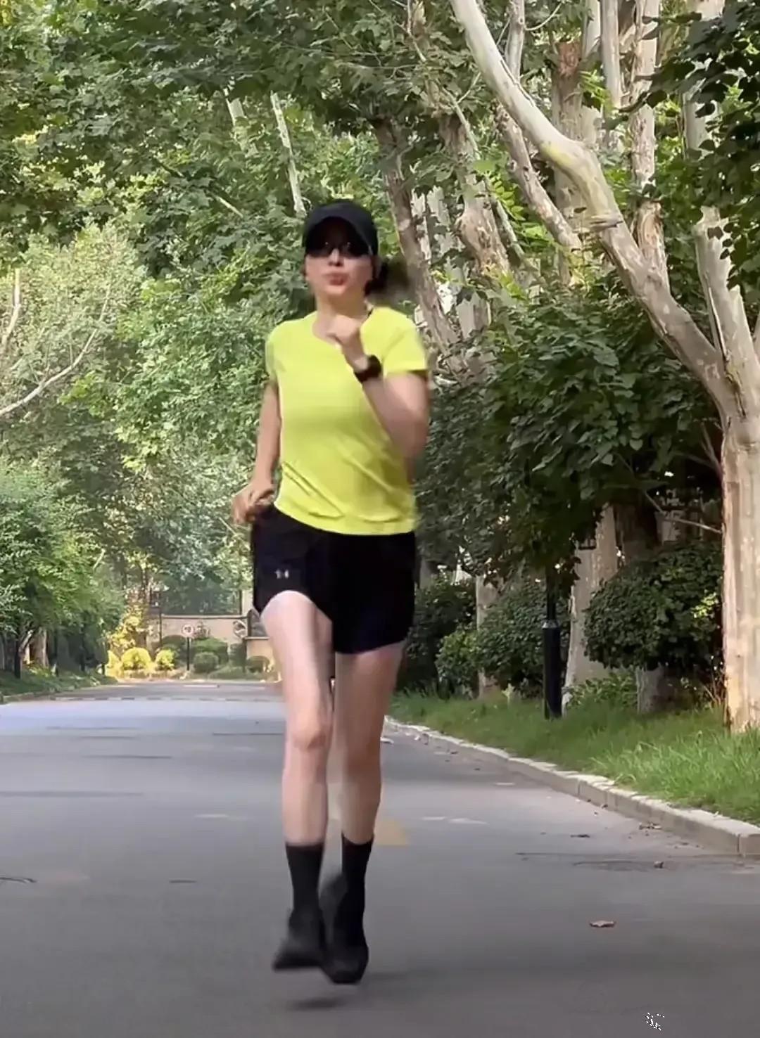 Mei Ting's running appearance without makeup has changed a lot, her ...