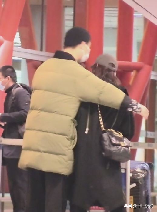 Li Chun's love affair was suspected to be exposed, and he hugged Ma Di ...
