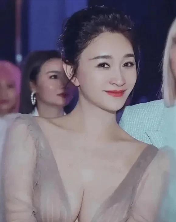Li Xiaoran's chest, Xu Qing's buttocks, Yin Tao's mouth, Gigi Lai's beauty, middle-aged actress ...