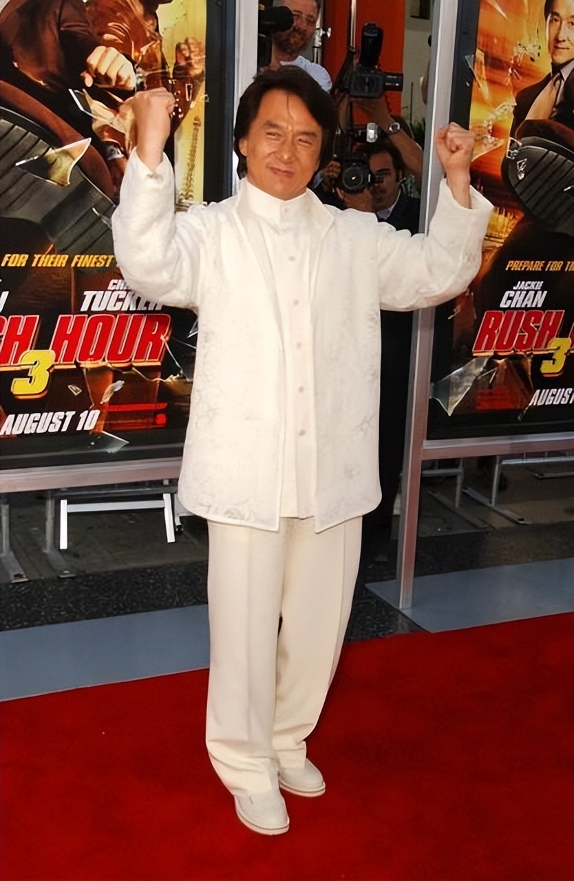 Jackie Chan said frankly that he was sorry for Teresa Teng, she called ...