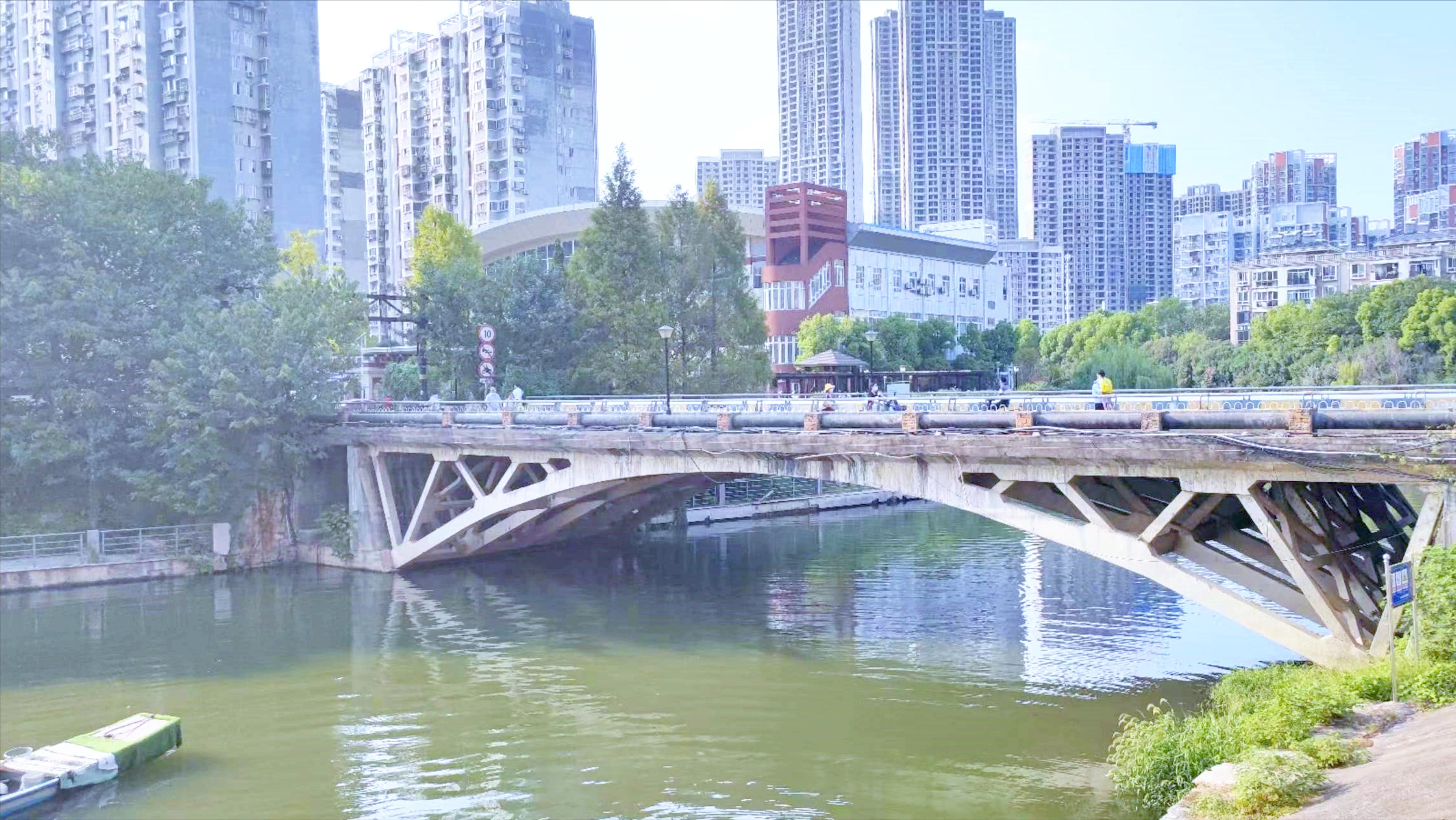 Answer to readers: We have seen the T-shaped Bridge, Dongfang Bridge ...