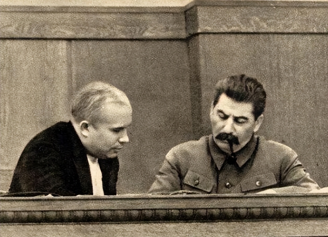Stalingrad is about to be breached. Stalin urgently asked for help and ...