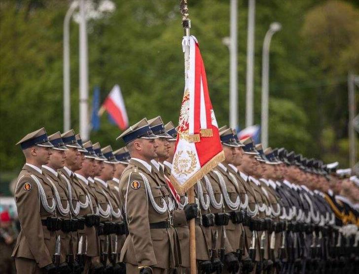 The Weibo of the Polish embassy in China simultaneously "shelled ...