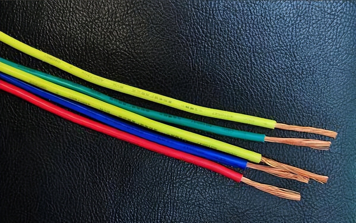 Is it better to use soft wire or hard wire for new house decoration ...