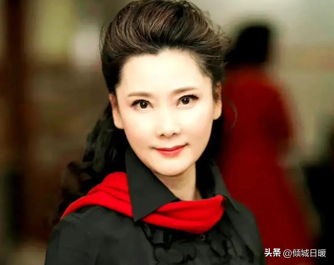 Watch Mai Chenghuan's family in the love story of "Cheng Huan Ji" - iNEWS