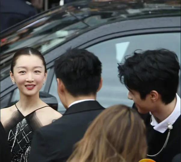 Liu Haoran and Zhou Dongyu sent the guests away after the wedding, he is the man Dongyu wants to ...