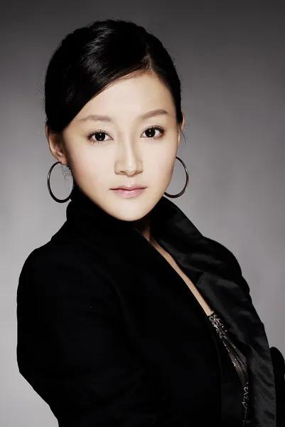 Beautiful pictures of Gao Xindi - iNEWS