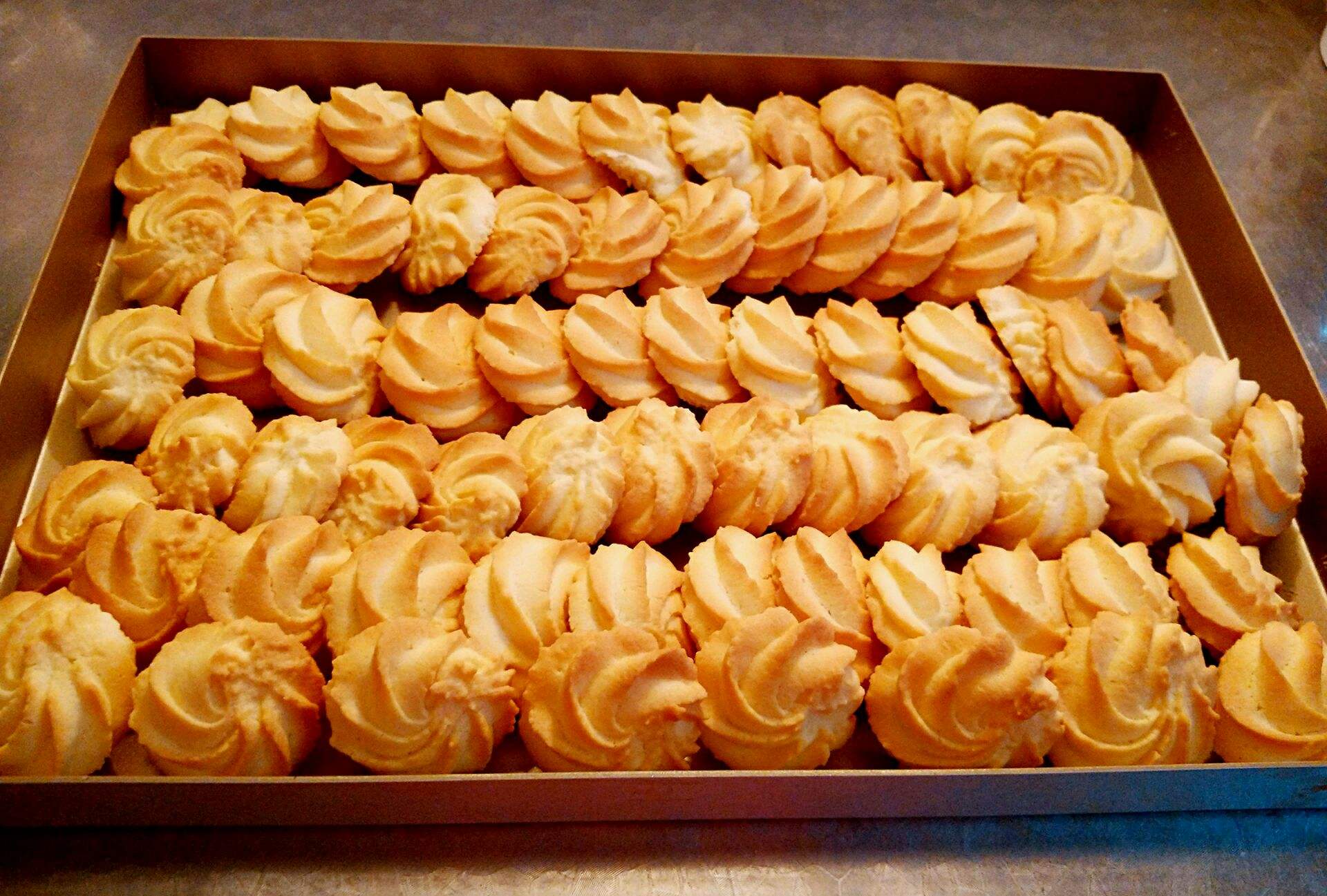 Milk-flavored cookies, melt in your mouth, sweet but not greasy, crispy ...