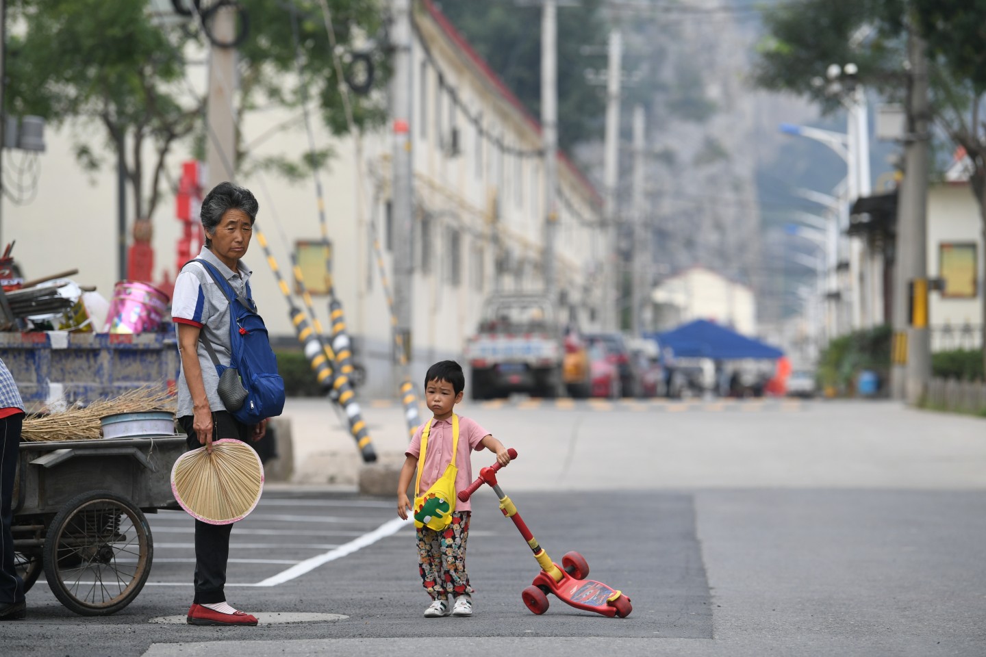After the Yongding River replenished water, the small village in the ...